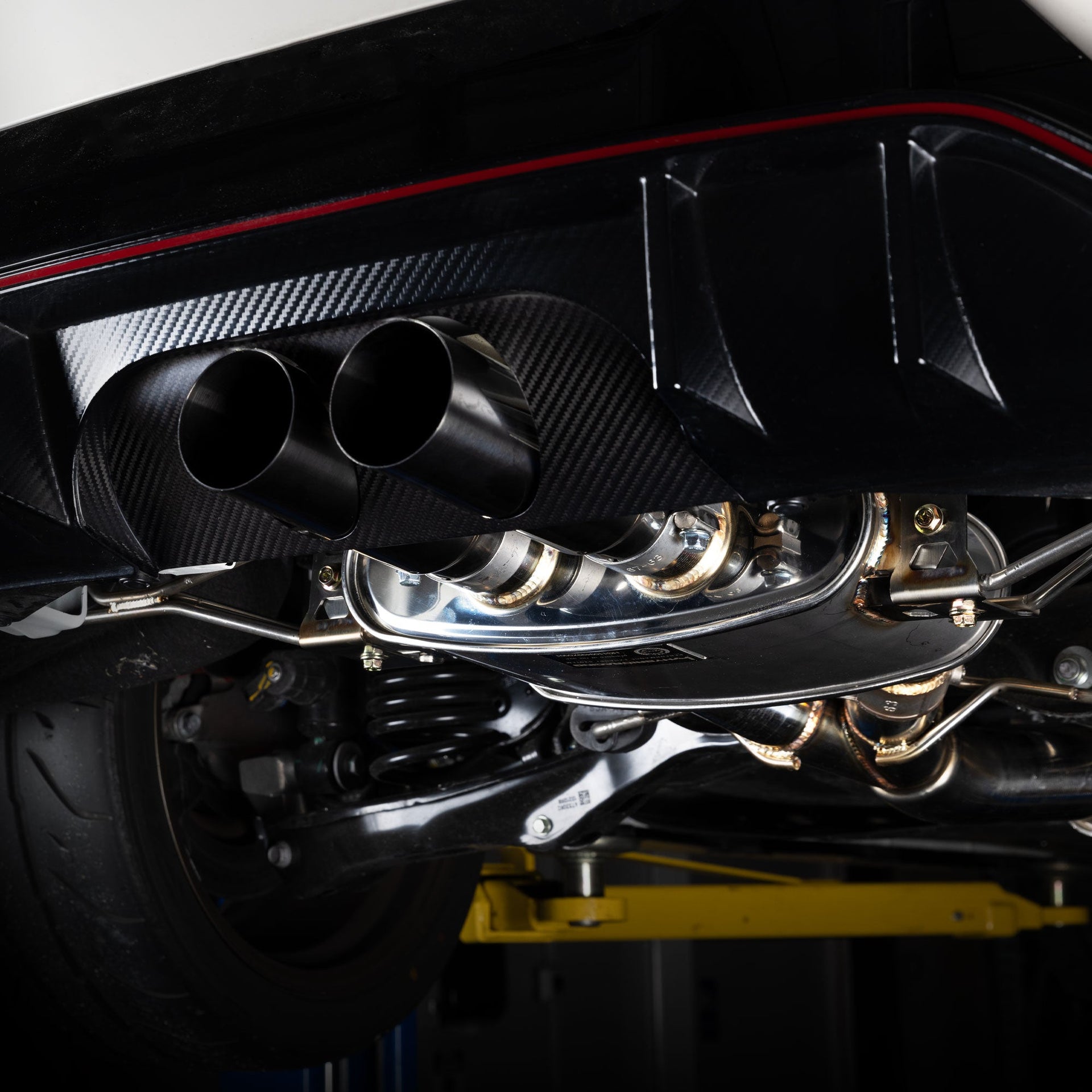Hybrid Racing Formula Exhaust System for 17-21 Civic Type R · Hybrid Racing